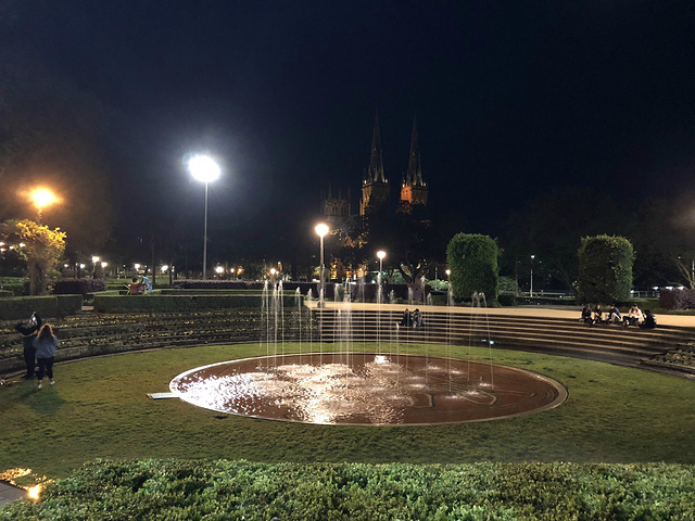 2024...还有胆量去Hyde Park里面去，事实证明，里面除了醉鬼，就是流浪汉，所以晚上一定不要去公园_海德公园-评论-去哪儿攻略